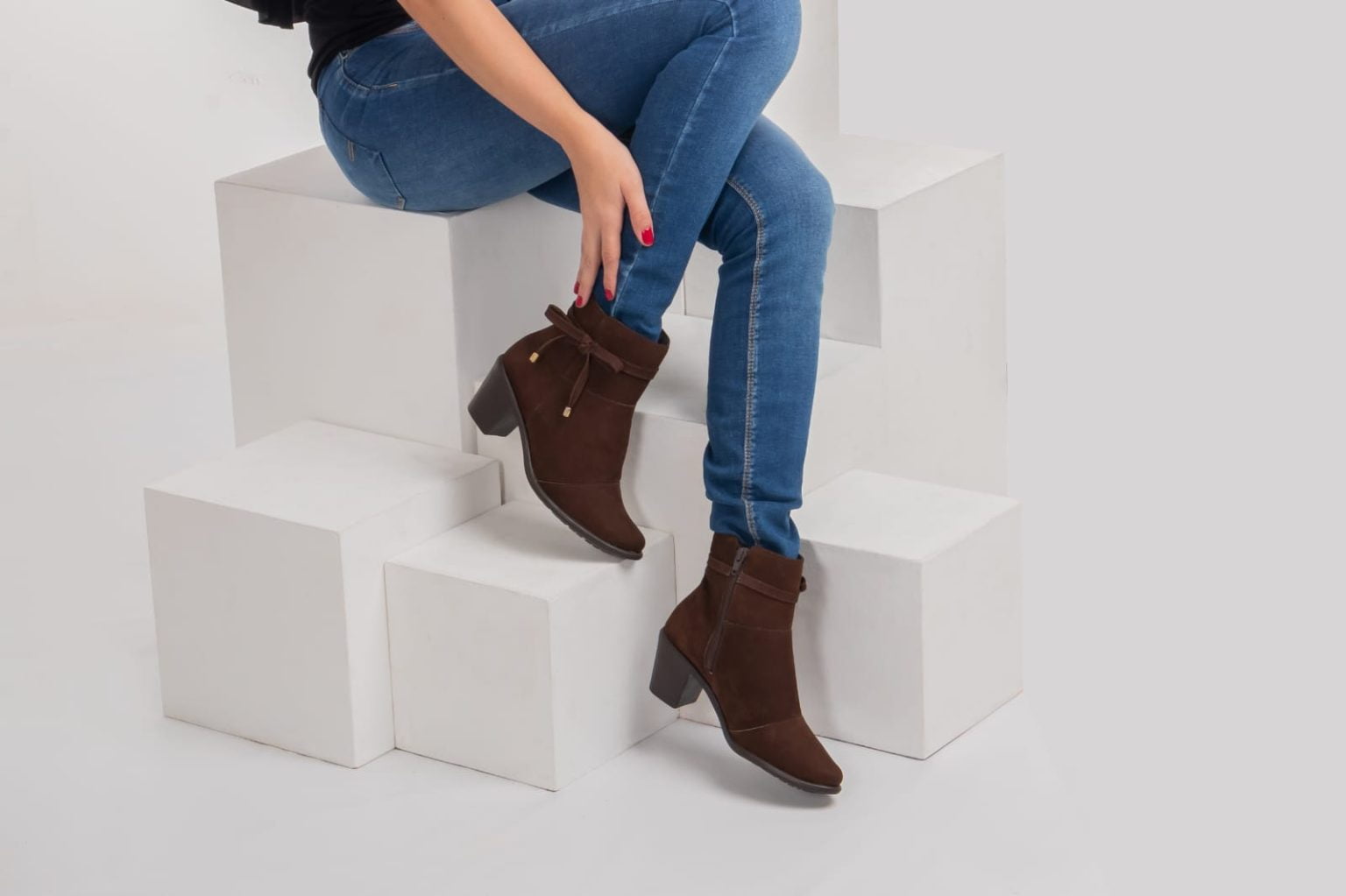 Botas Femininas em Couro Legítimo Confortáveis para o Outono Inverno 2023 - Meu Pé de Conforto